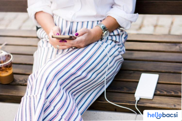 5 lý do tại sao bạn không nên dùng điện thoại khi đang sạc pin