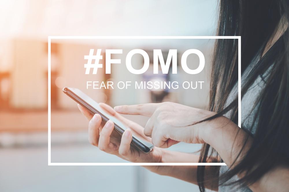 Hiệu ứng tâm lý FOMO là gì? Ảnh hưởng của hội chứng FOMO