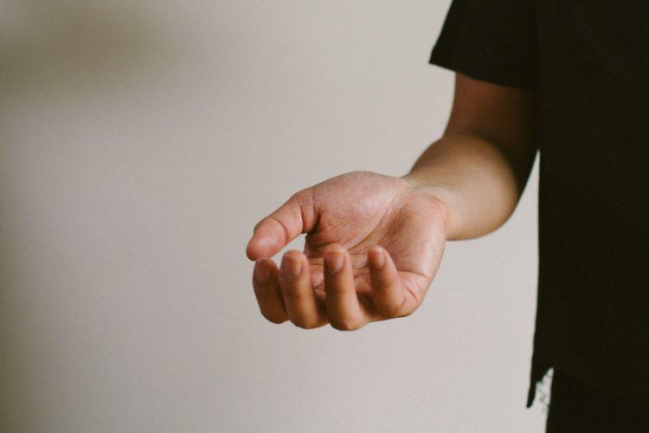 9 bài tập cổ tay và bàn tay giúp bạn đỡ mỏi - giảm chấn thương