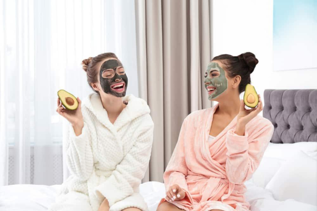 10 cách làm mặt nạ bơ giúp dưỡng trắng da, trị mụn hiệu quả