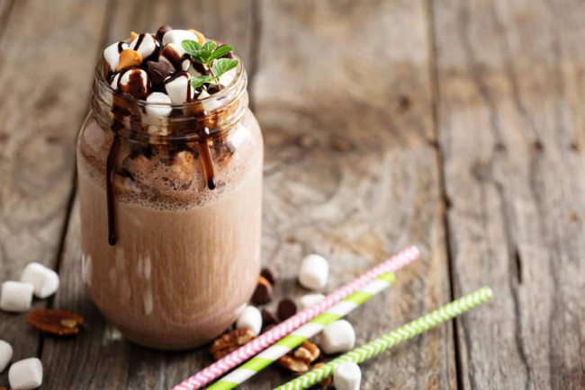 Bí quyết làm một ly milkshake (sữa lắc) ngon tuyệt cú mèo
