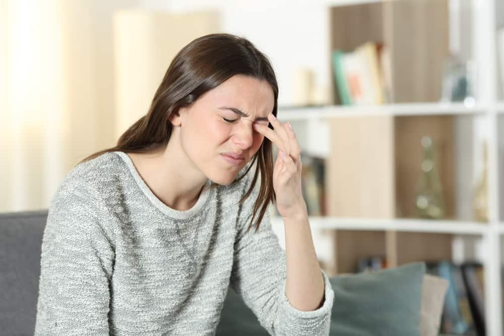Ngứa mi mắt: Hiểu rõ nguyên nhân để điều trị hiệu quả • Hello Bacsi