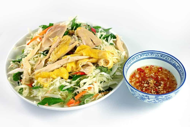 3 cách làm gỏi gà hấp dẫn, ăn là mê! • Hello Bacsi