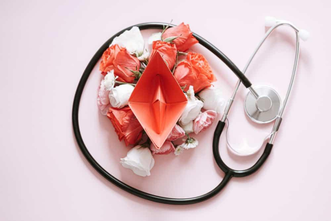 Vùng kín bị thâm đen: Nguyên nhân và cách khắc phục • Hello Bacsi