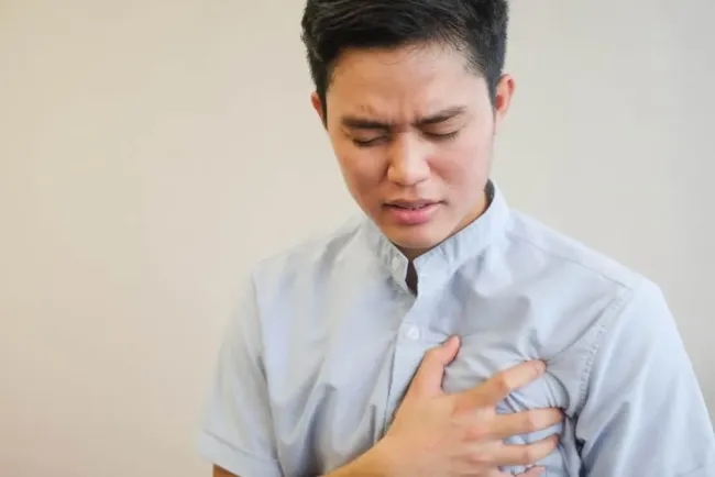 Hướng Dẫn Dấu hiệu bị hở van tim - Sốt. VN news