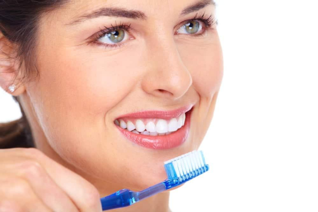 Cách đánh răng đúng cách ngừa sâu răng, tránh mòn răng, tụt nướu