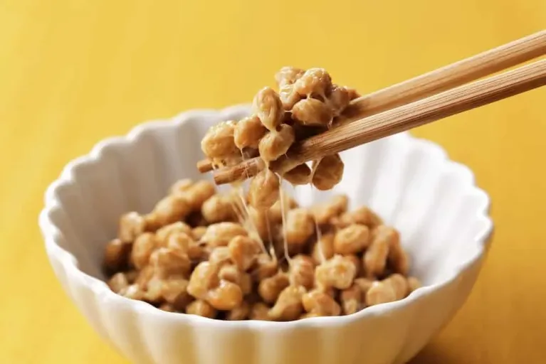 Nattokinase là gì? Tác dụng và cách sử dụng hiệu quả • Hello Bacsi